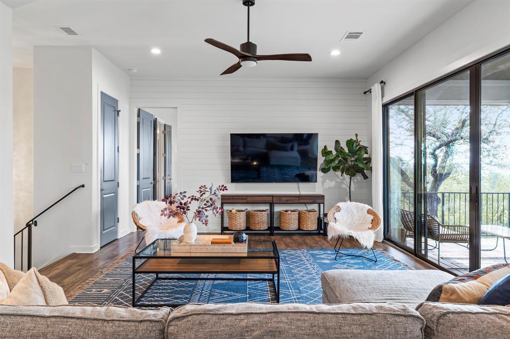 18509 Venture DR, Point Venture, TX - lhrmls-01806859 - LakeHomes.com