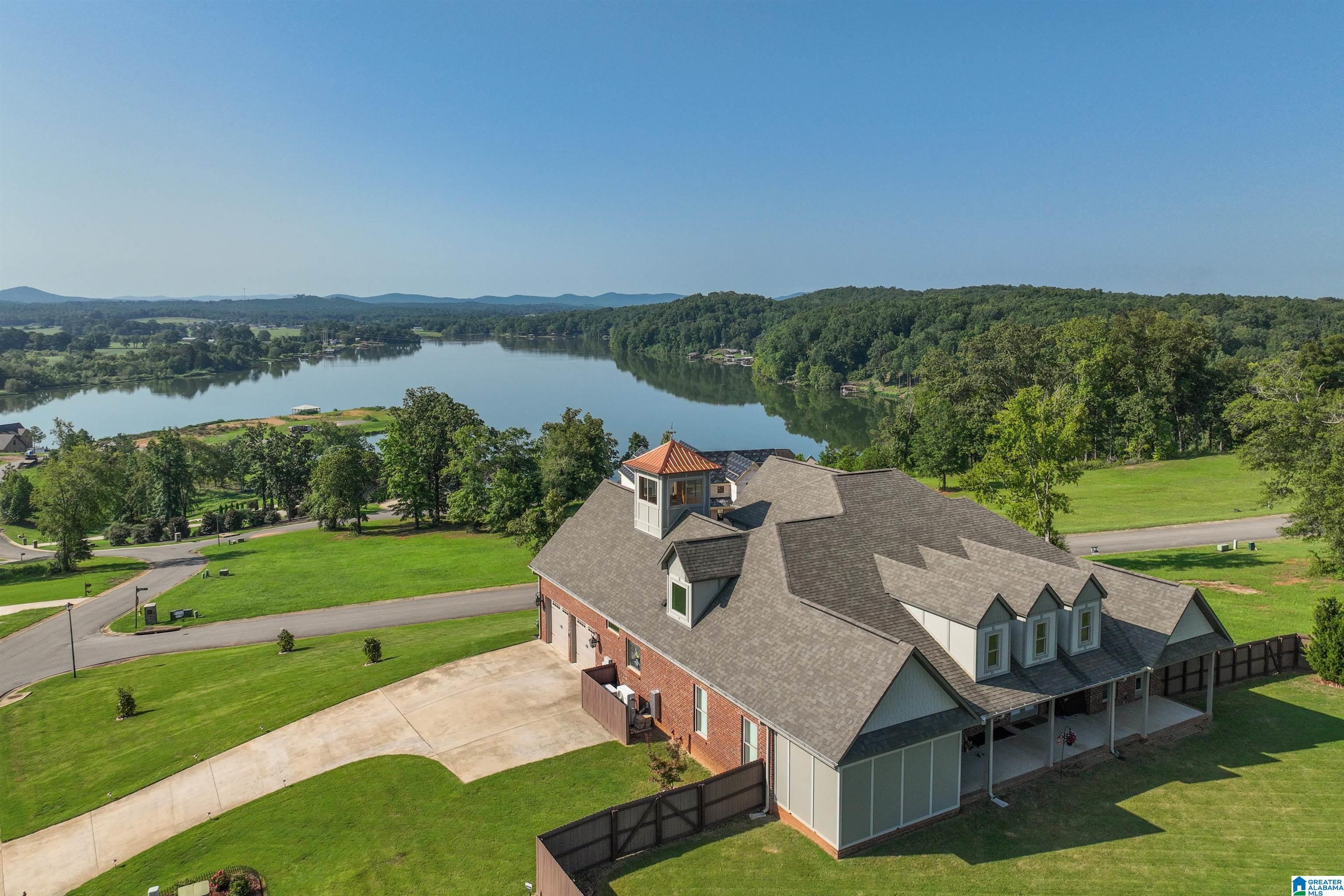 210 LAKE POINTE DRIVE, LINCOLN, AL - lhrmls-02819910 - LakeHomes.com