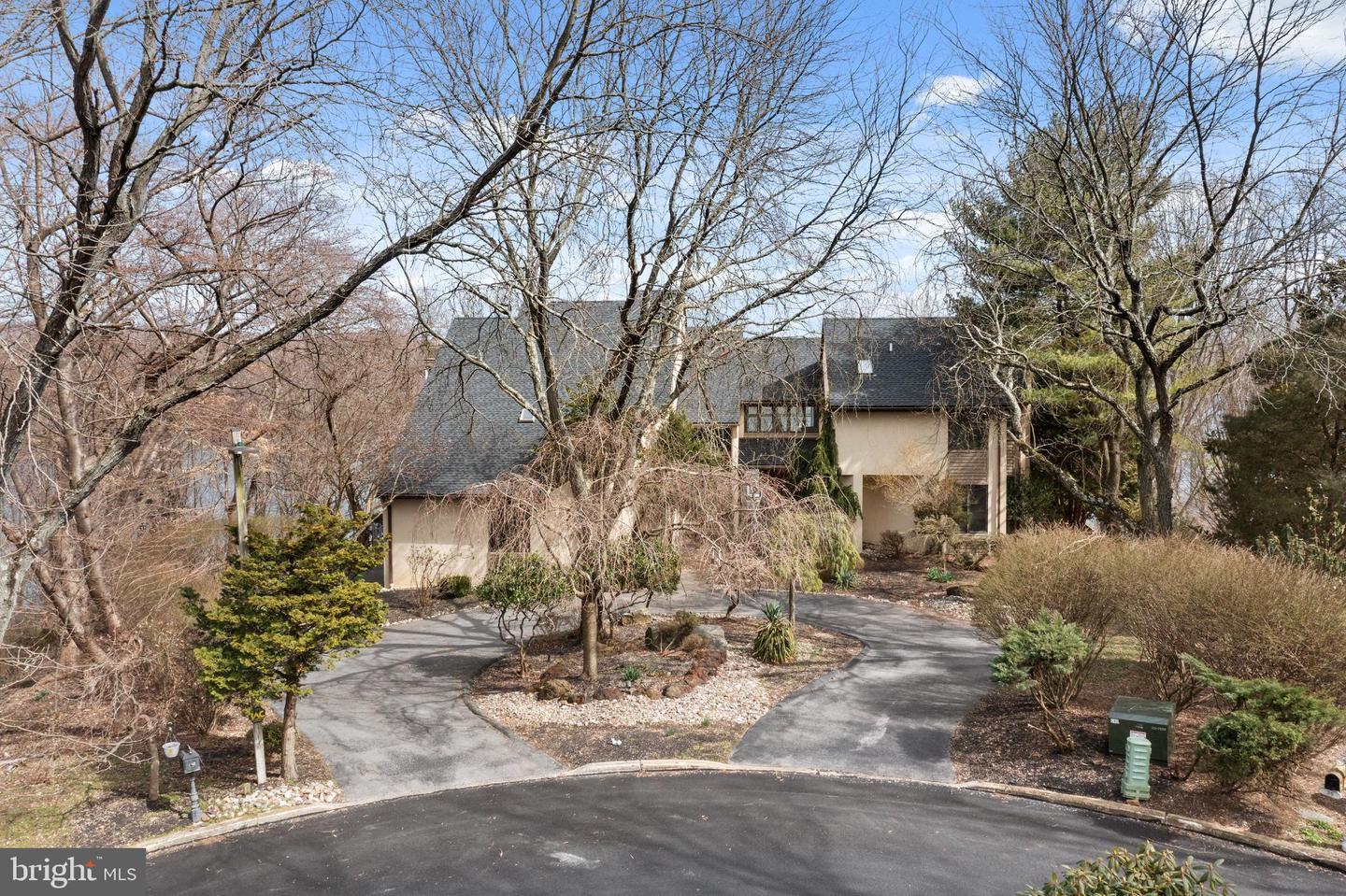34 SPRINGTON POINTE DRIVE, NEWTOWN SQUARE, PA - lhrmls-01623069 ...