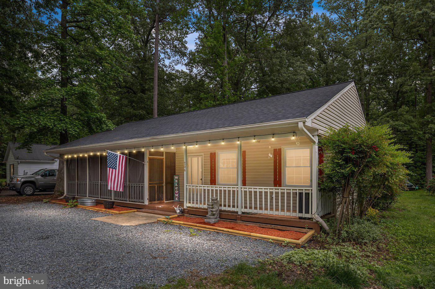 206 HAMILTON DRIVE, RUTHER GLEN, VA - lhrmls-02190907 - LakeHomes.com