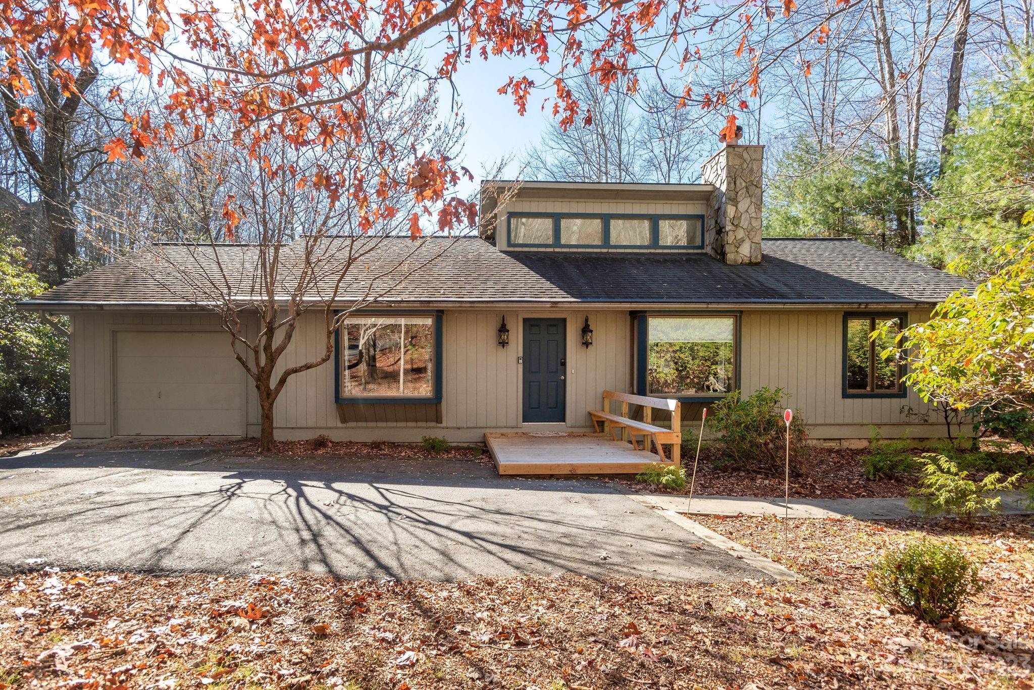 960 Middle Connestee Trail, Brevard, NC - lhrmls-01923736 - LakeHomes.com