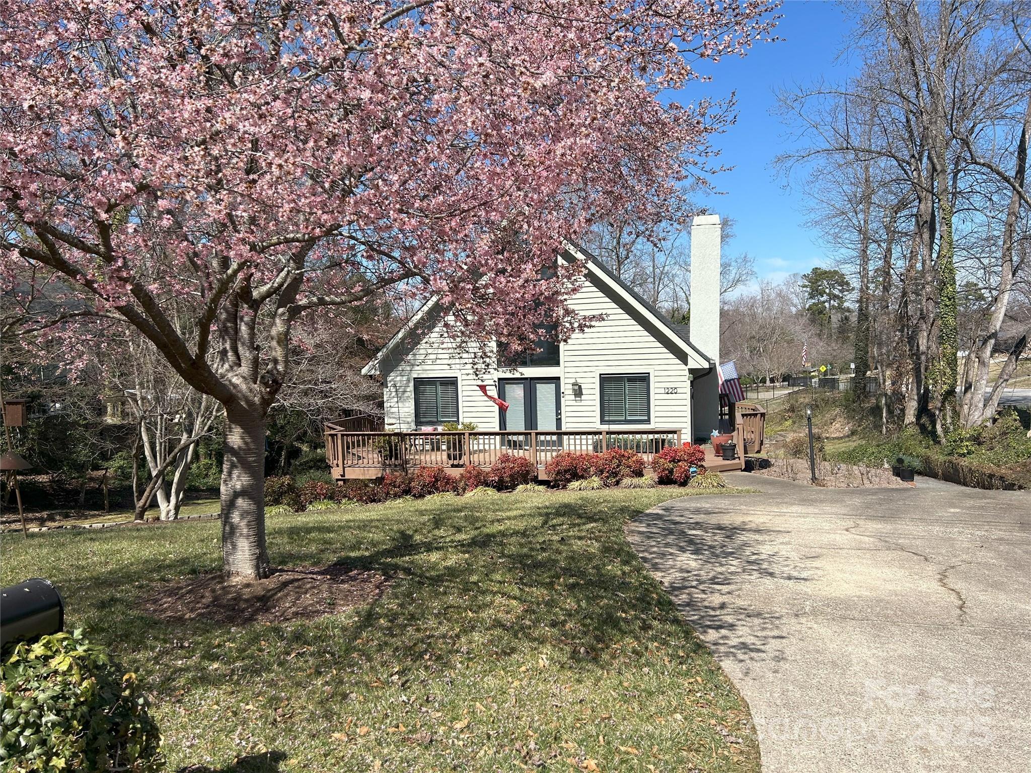 1220 NW 20th Avenue Avenue NW, Hickory, NC - lhrmls-02811360 ...