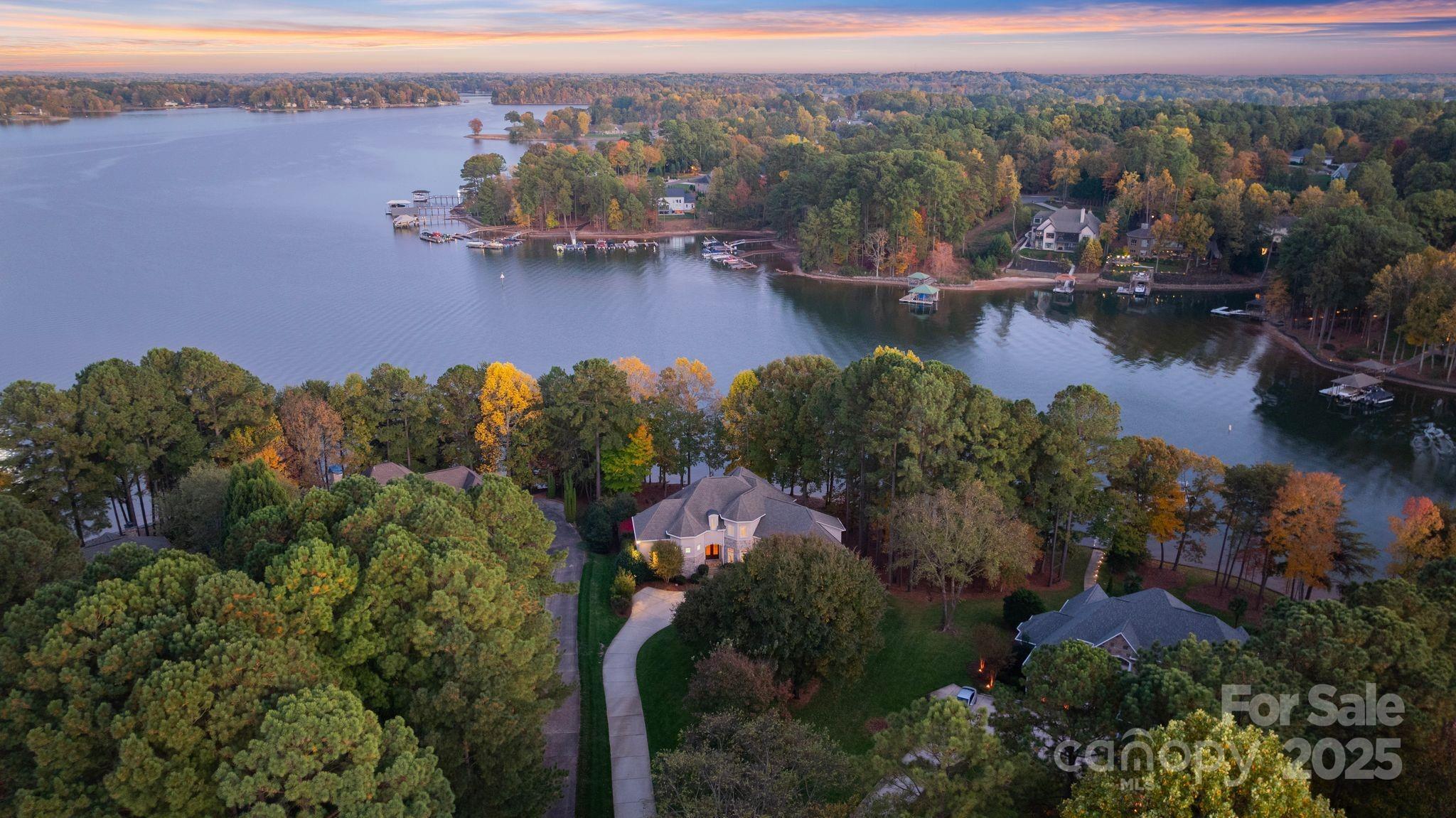 9225 Fair Oak Drive, Sherrills Ford, NC - lhrmls-03589086 - LakeHomes.com