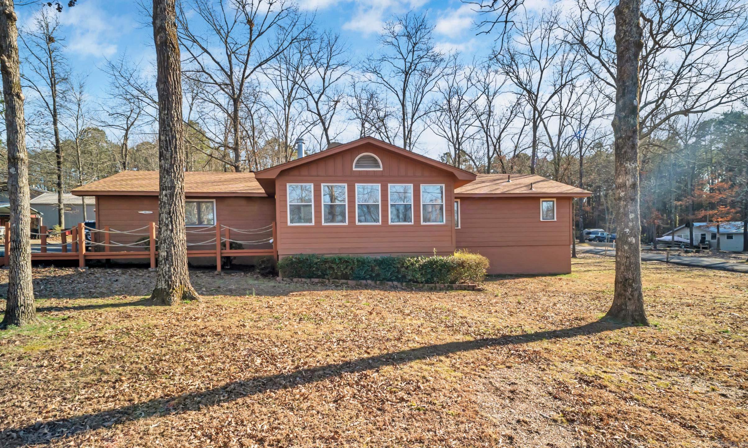 120 Lisa Blvd, Greers Ferry, AR - lhrmls-02841594 - LakeHomes.com
