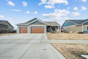 Radiant Lake Idaho Lake Homes For Sale and Radiant Lake Idaho Lake ...