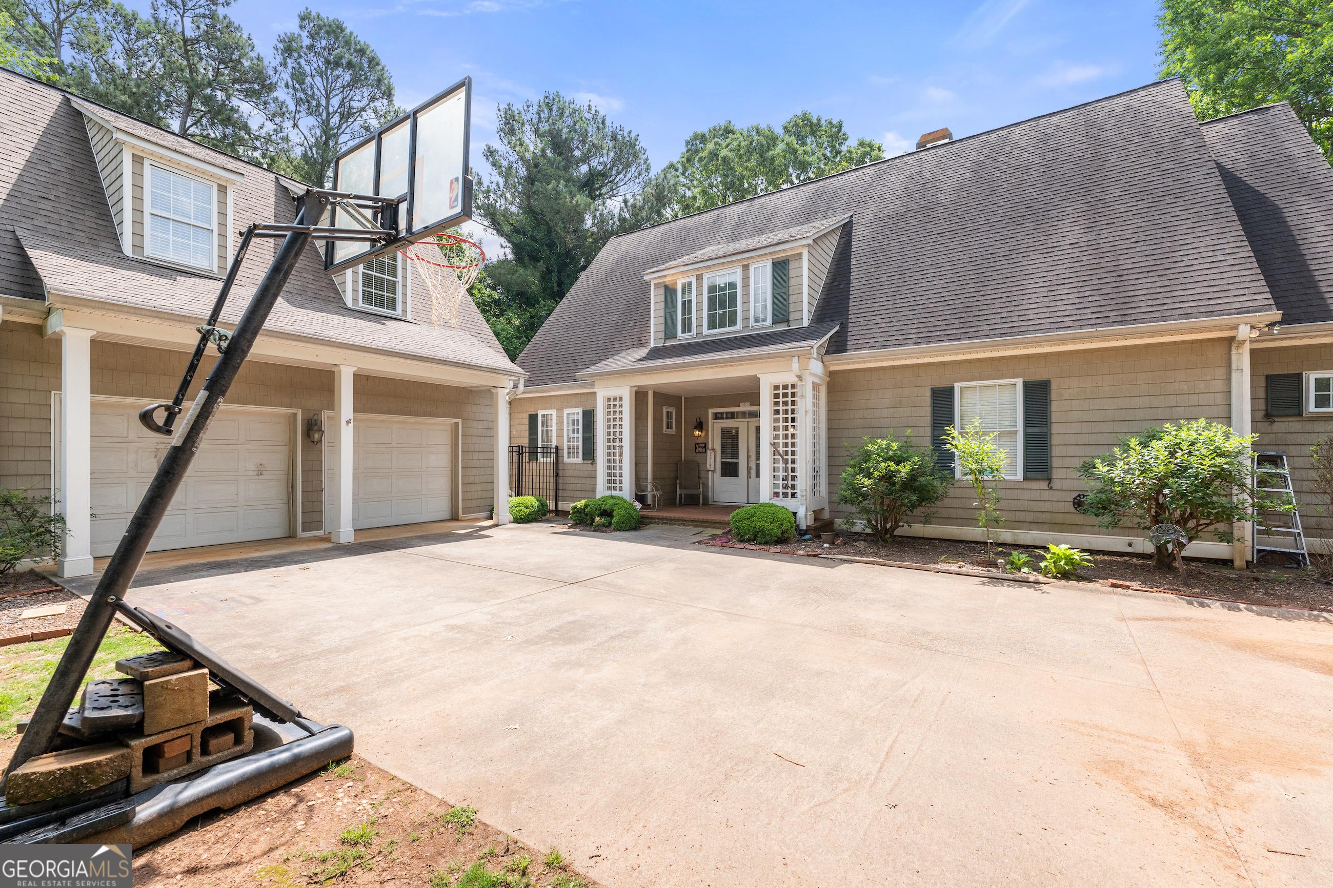 3130 Dunlap Drive, Gainesville, GA - lhrmls-01724436 - LakeHomes.com