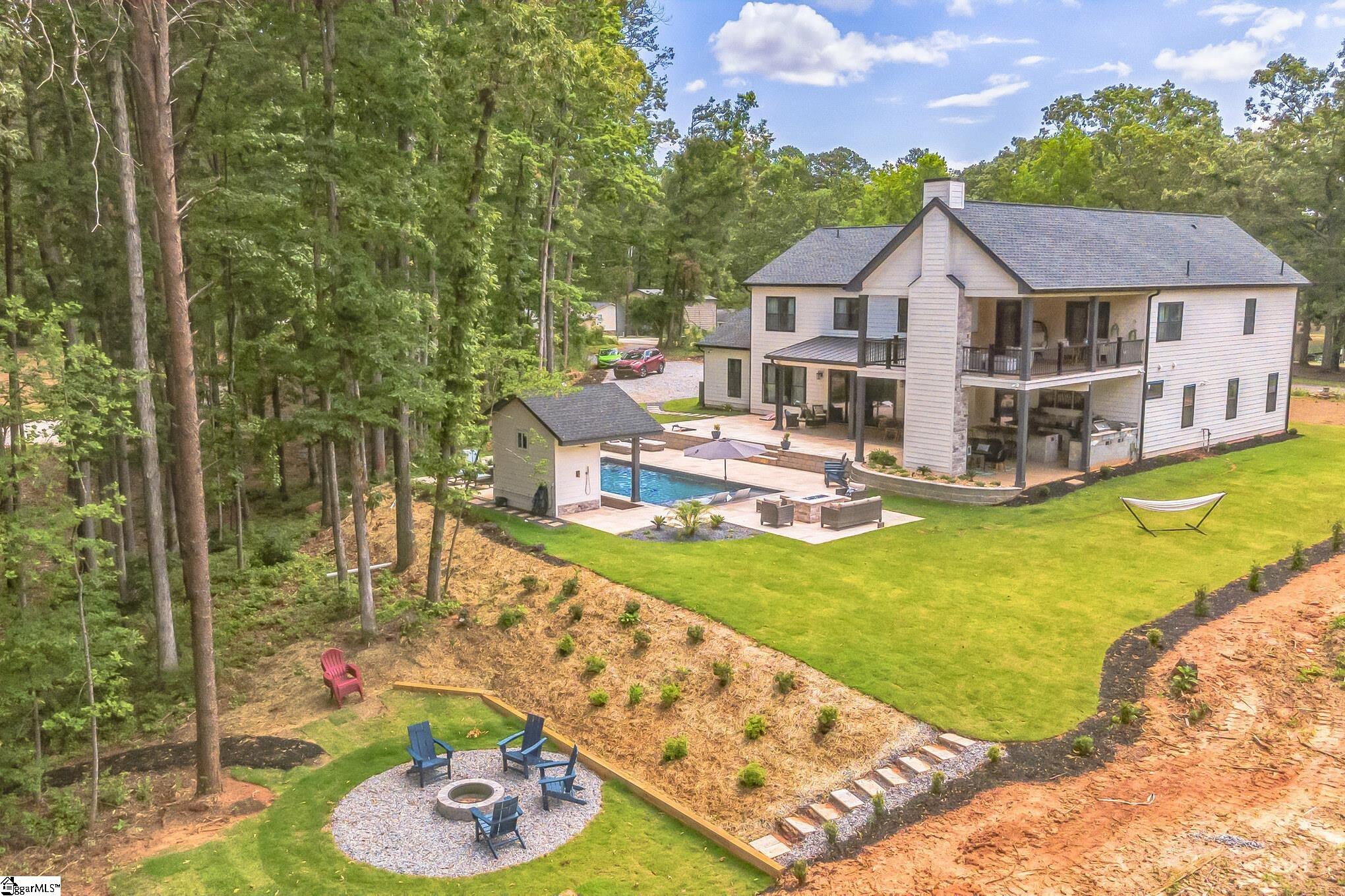 1136 Lakeview Drive, Fair Play, SC - lhrmls-01697793 - LakeHomes.com