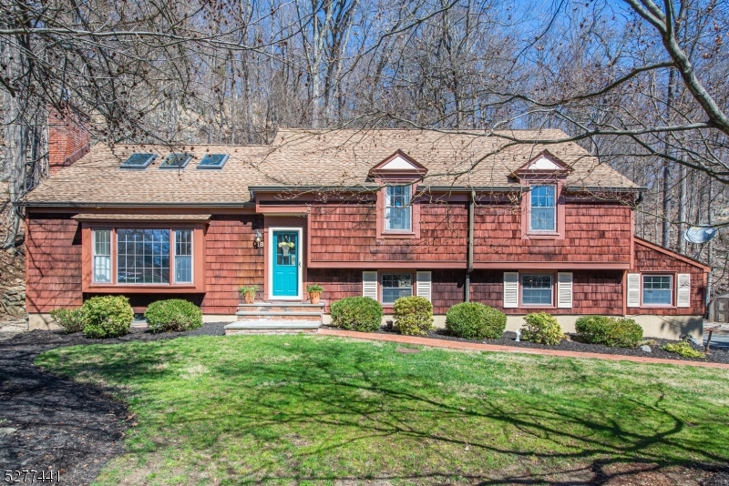 18 Cardinal Dr, Sparta Twp., NJ - lhrmls-02087400 - LakeHomes.com
