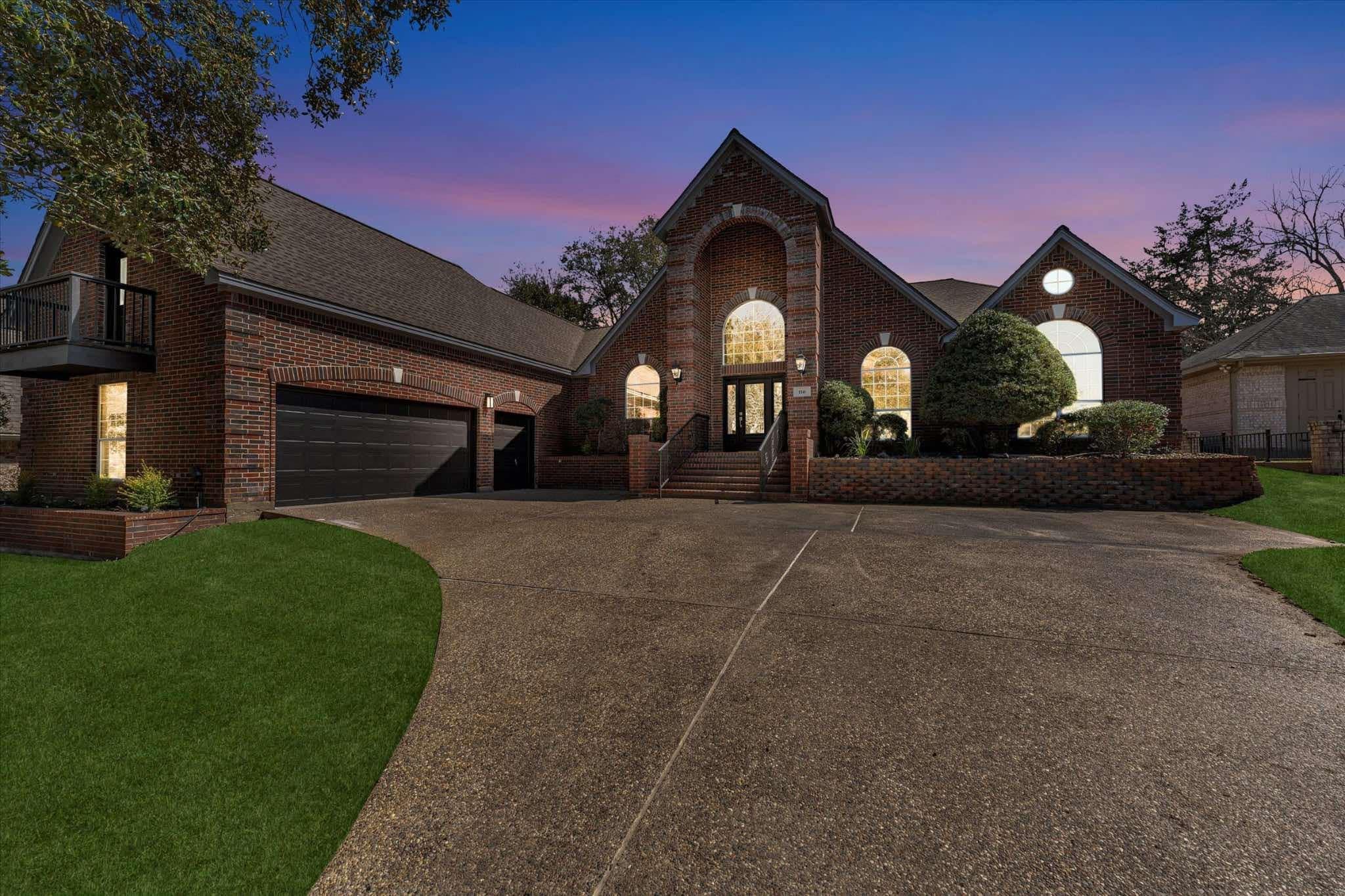 116 Spring Lake Drive, Conroe, TX - lhrmls-02829754 - LakeHomes.com