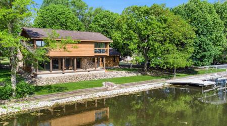 Lake Maxinkuckee Indiana Lake Homes For Sale and Lake Maxinkuckee ...