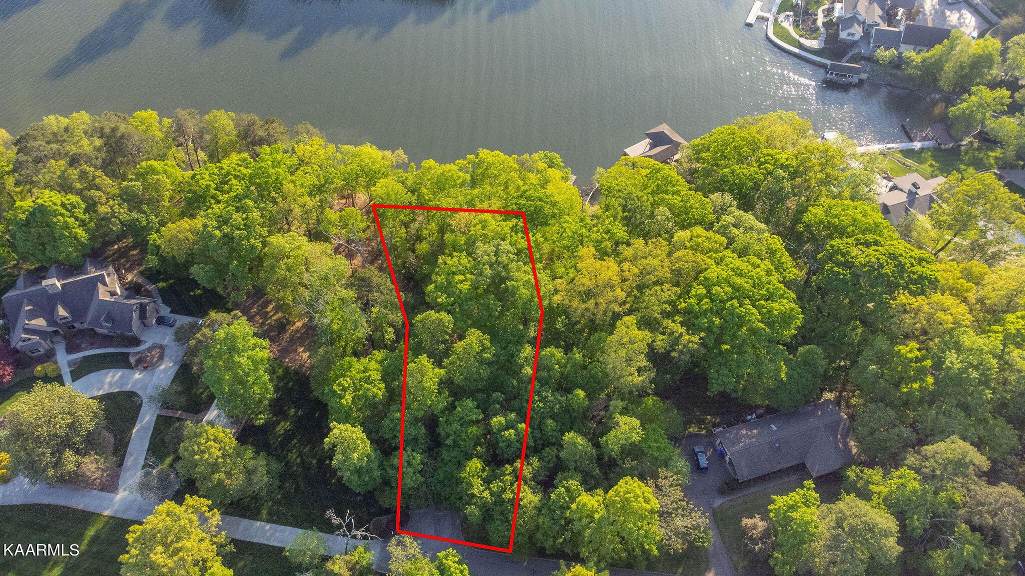 Lake Point Drive, Knoxville, TN - lhrmls-01607902 - LakeHomes.com