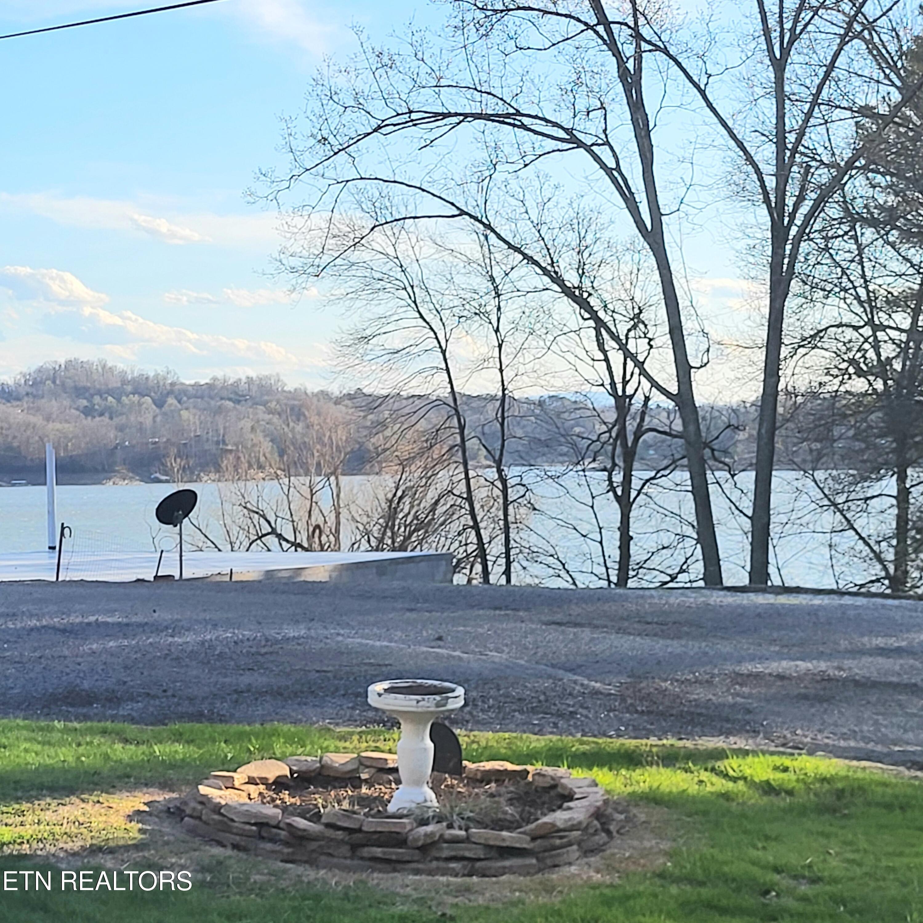 1542 Millstone Beach Rd, Dandridge, TN - lhrmls-02872660 - LakeHomes.com