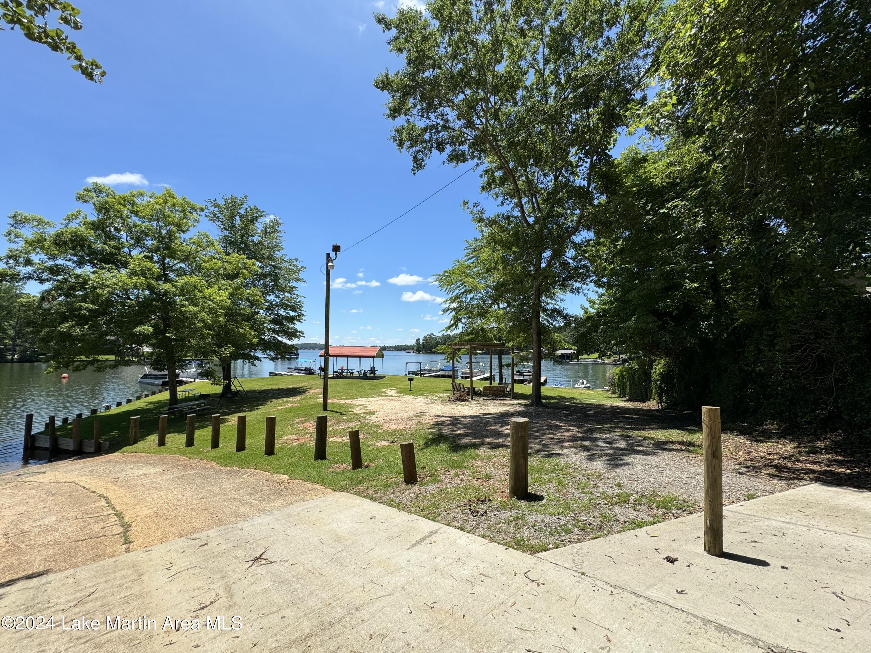 213 Santa Barbara Dr, Dadeville, AL - lhrmls-02190664 - LakeHomes.com