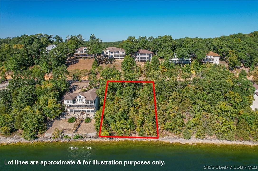 1127 Beacon Pointe Circle, Lake Ozark, MO - lhrmls-01835102 - LakeHomes.com