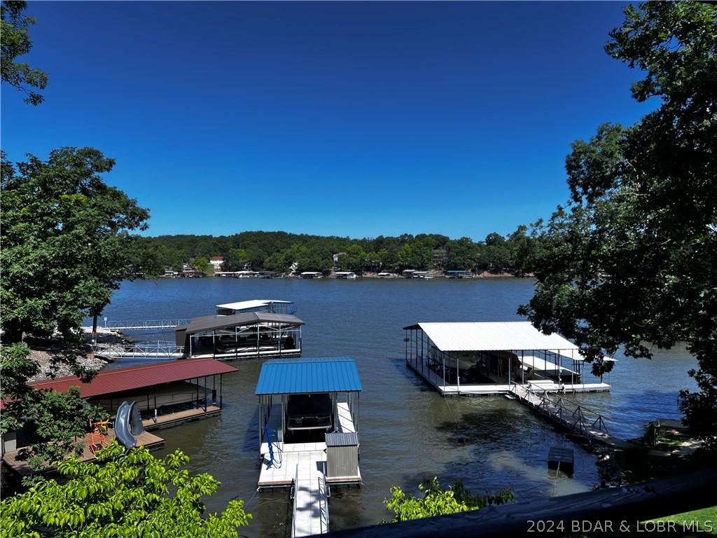 33124 Galena Point, Sunrise Beach, MO - lhrmls-02195977 - LakeHomes.com