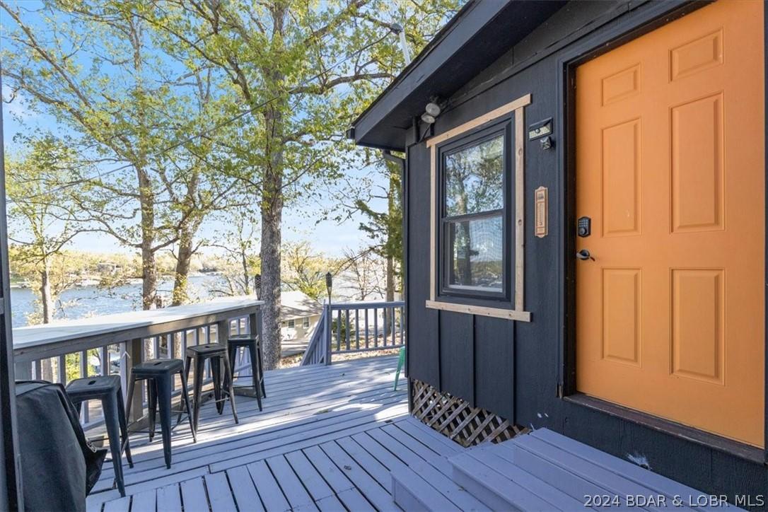 33017 Fairglen Road, Sunrise Beach, MO - lhrmls-02136140 - LakeHomes.com