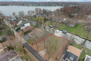 Diamond Lake Illinois Lake Homes For Sale and Diamond Lake Illinois ...