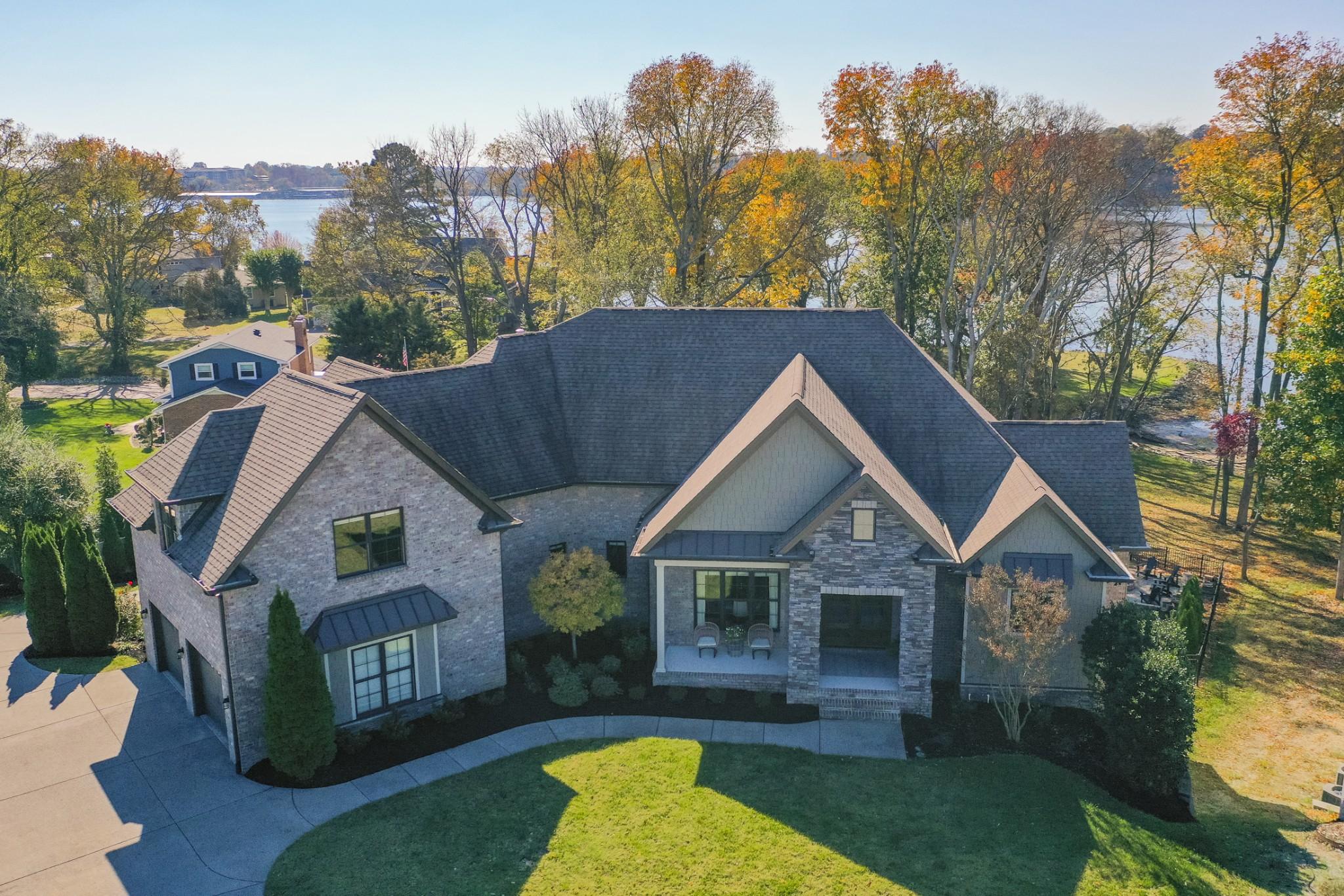 129 Windmill Pointe Cir, Hendersonville, TN - lhrmls-01881986 ...