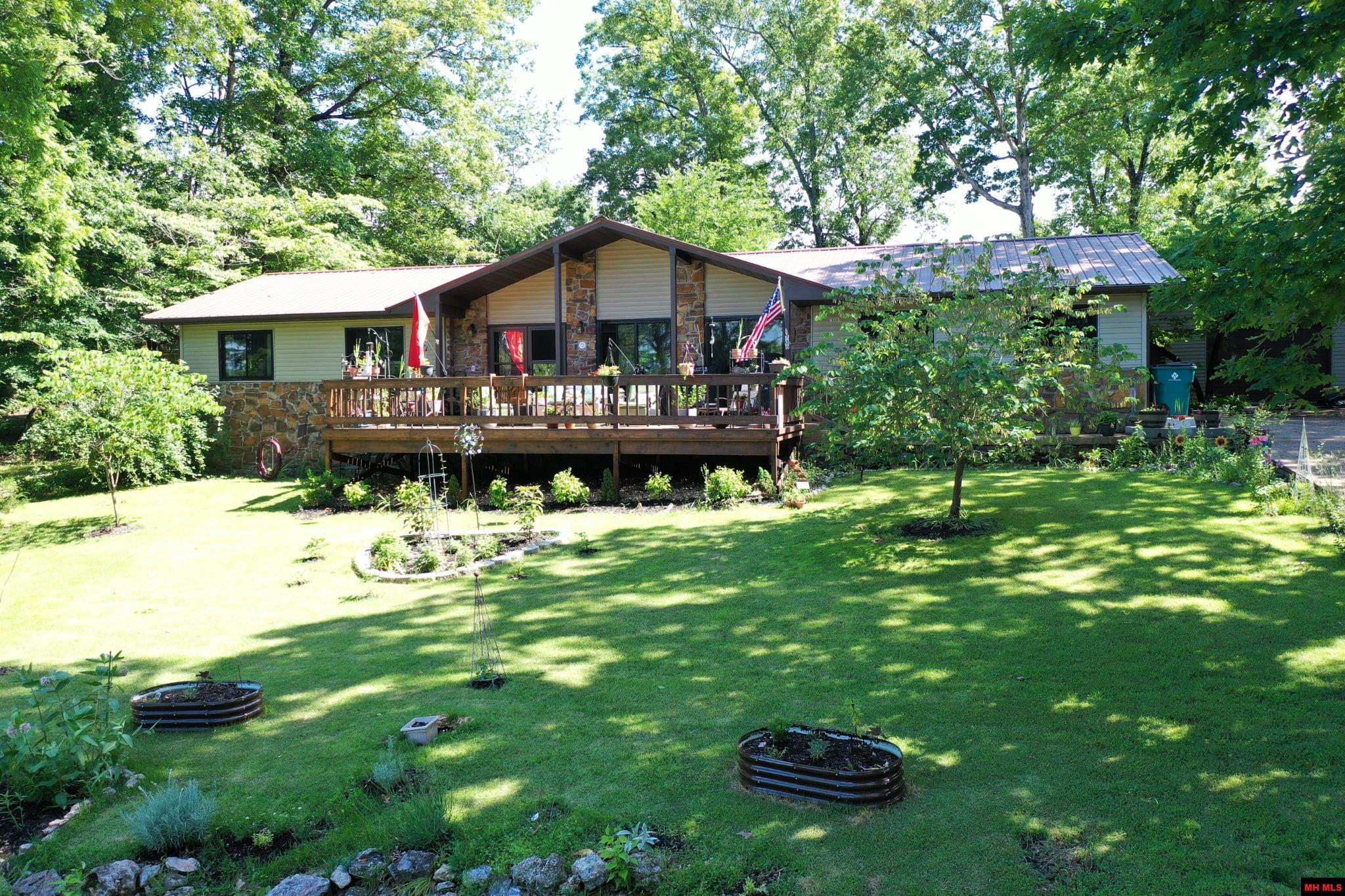 106 ASPEN TRAIL, Bull Shoals, AR - lhrmls-03060203 - LakeHomes.com