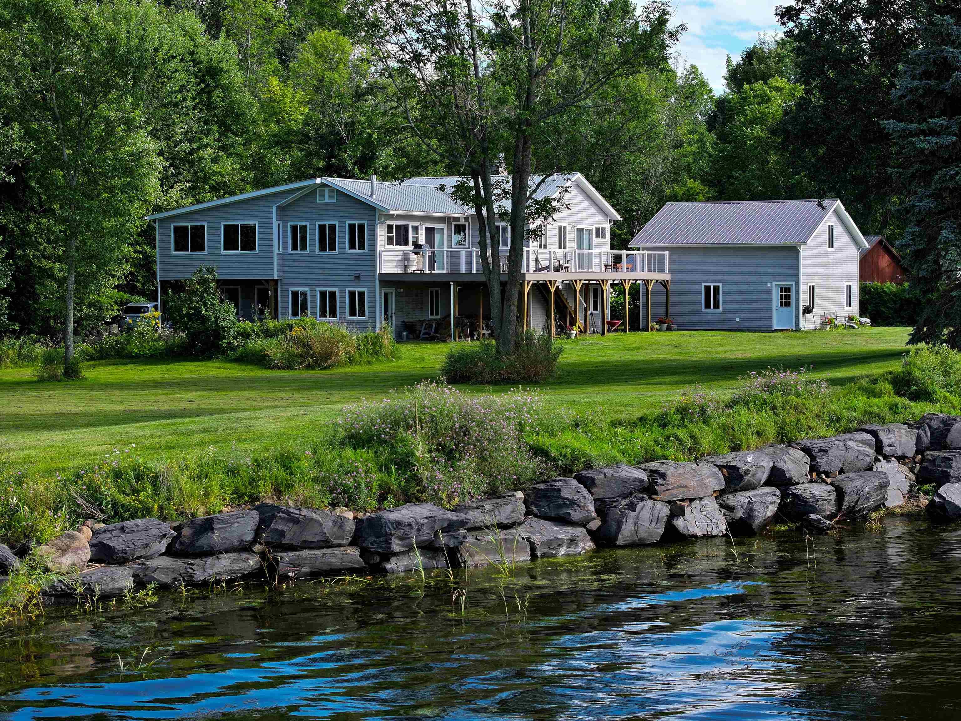 427 Fee Fee Point, North Hero, VT - lhrmls-01775338 - LakeHomes.com