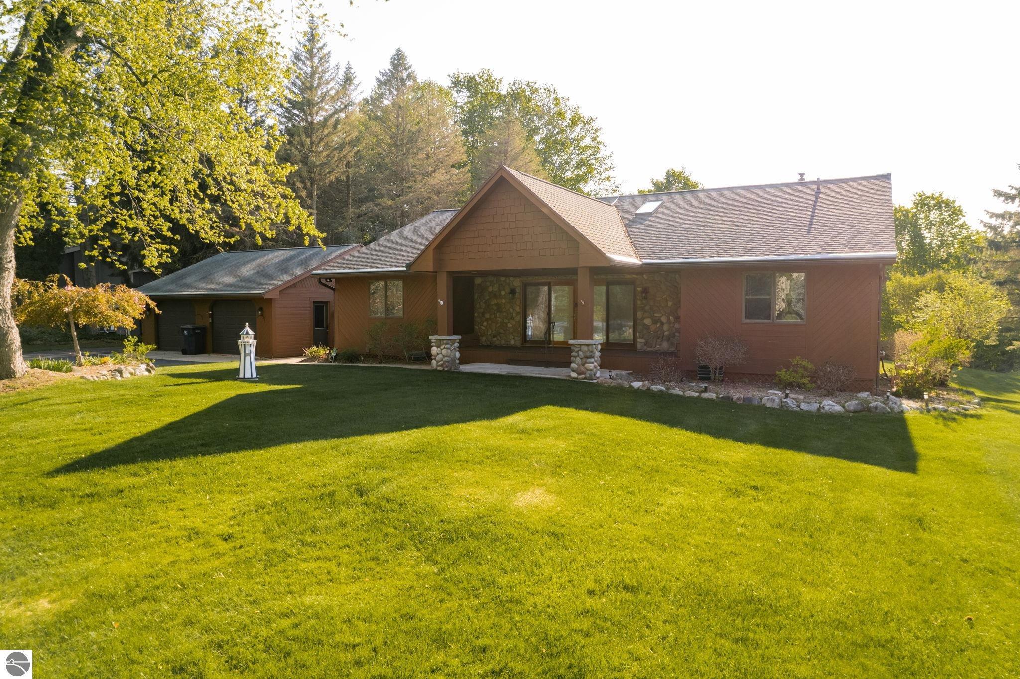 4890 Valley View Road, Bellaire, MI - lhrmls-02019649 - LakeHomes.com