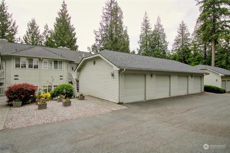 Lake Louise - Bellingham Washington Lake Homes For Sale and Lake Louise ...