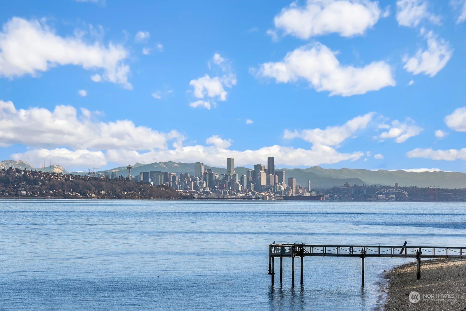 11172 Rolling Bay Walk NE, Bainbridge Island, WA - lhrmls-02263162 ...