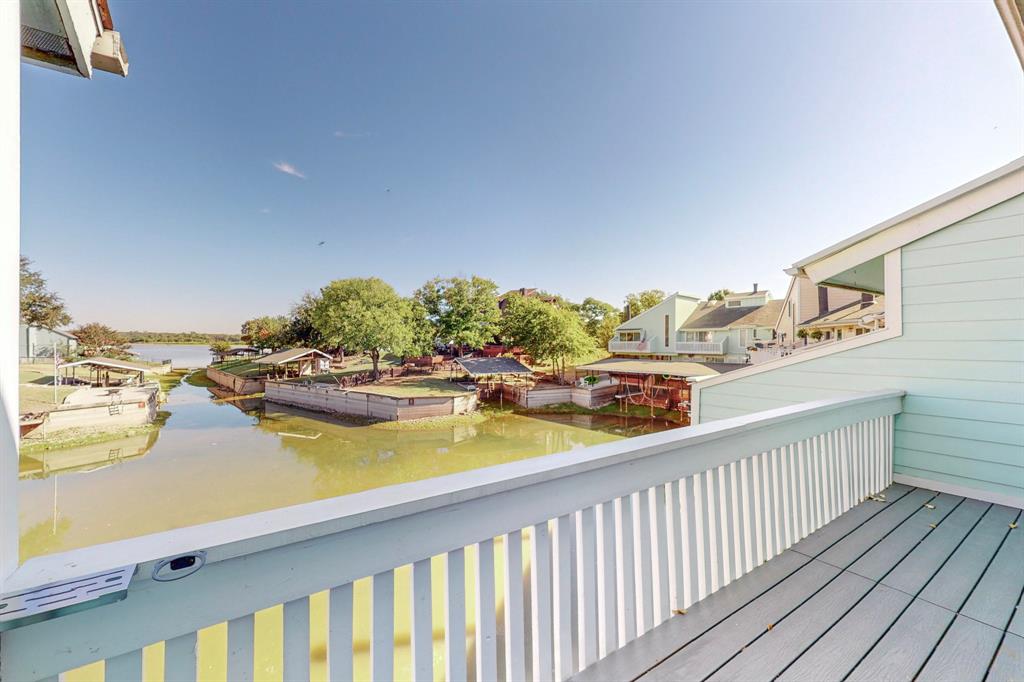 652 Harbor Drive, Azle, TX - lhrmls-02467600 - LakeHomes.com