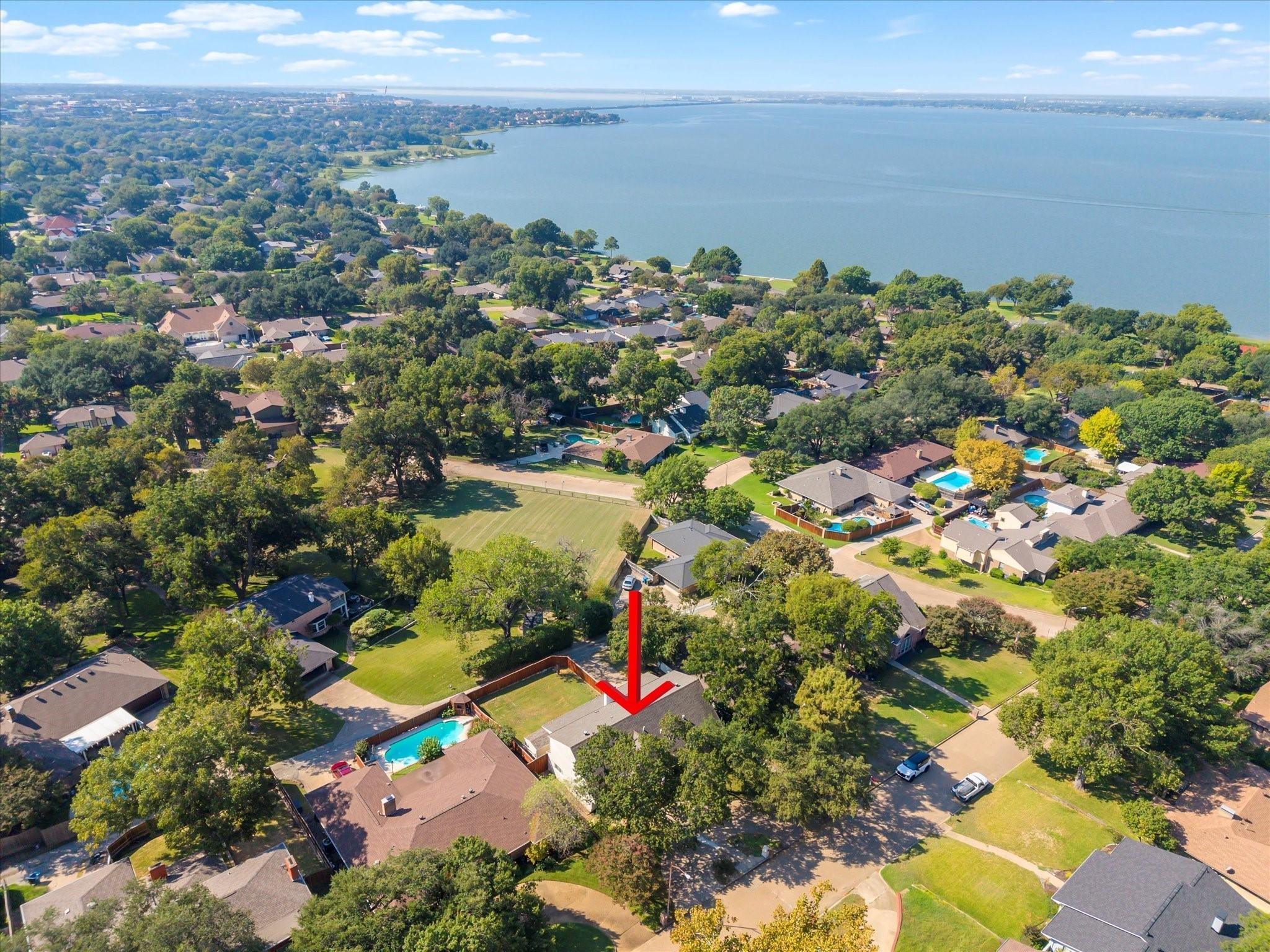 211 Rockbrook Drive, Rockwall, TX - lhrmls-03505817 - LakeHomes.com