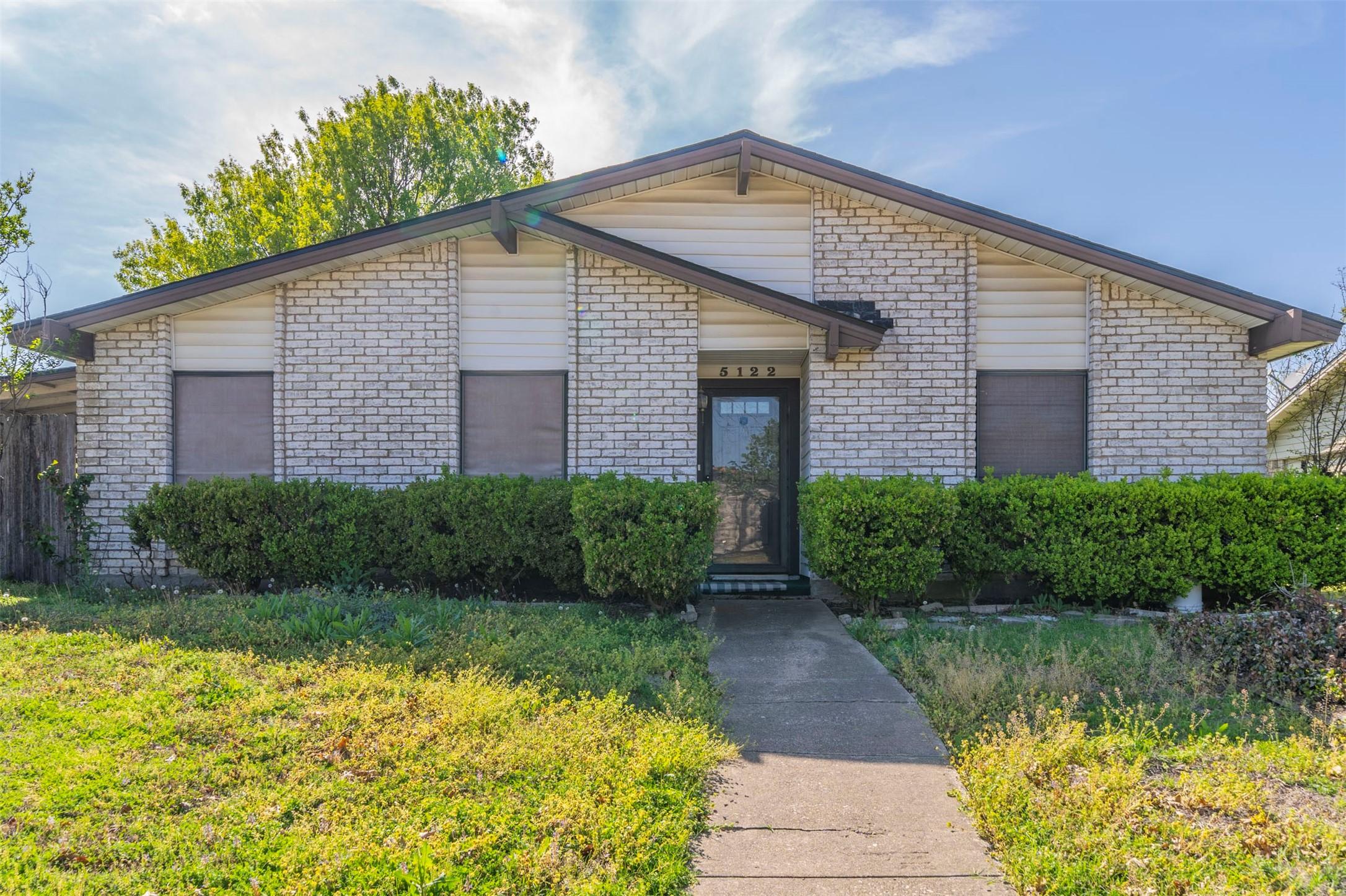 5122 Aberdean Trail, Grand Prairie, TX - lhrmls-02895946 - LakeHomes.com