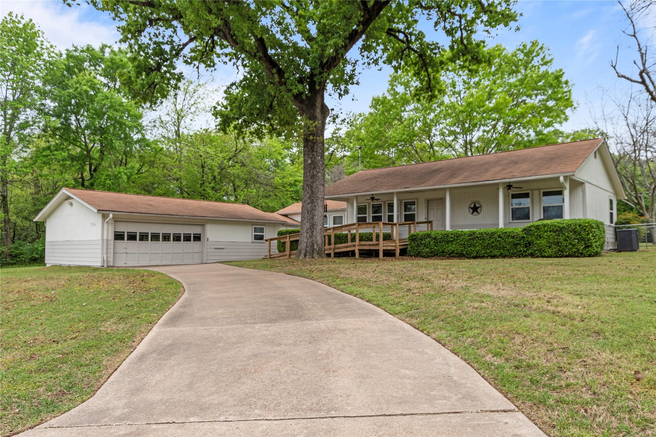 164 Santa Maria Street, Payne Springs, TX - lhrmls-02899526 - LakeHomes.com