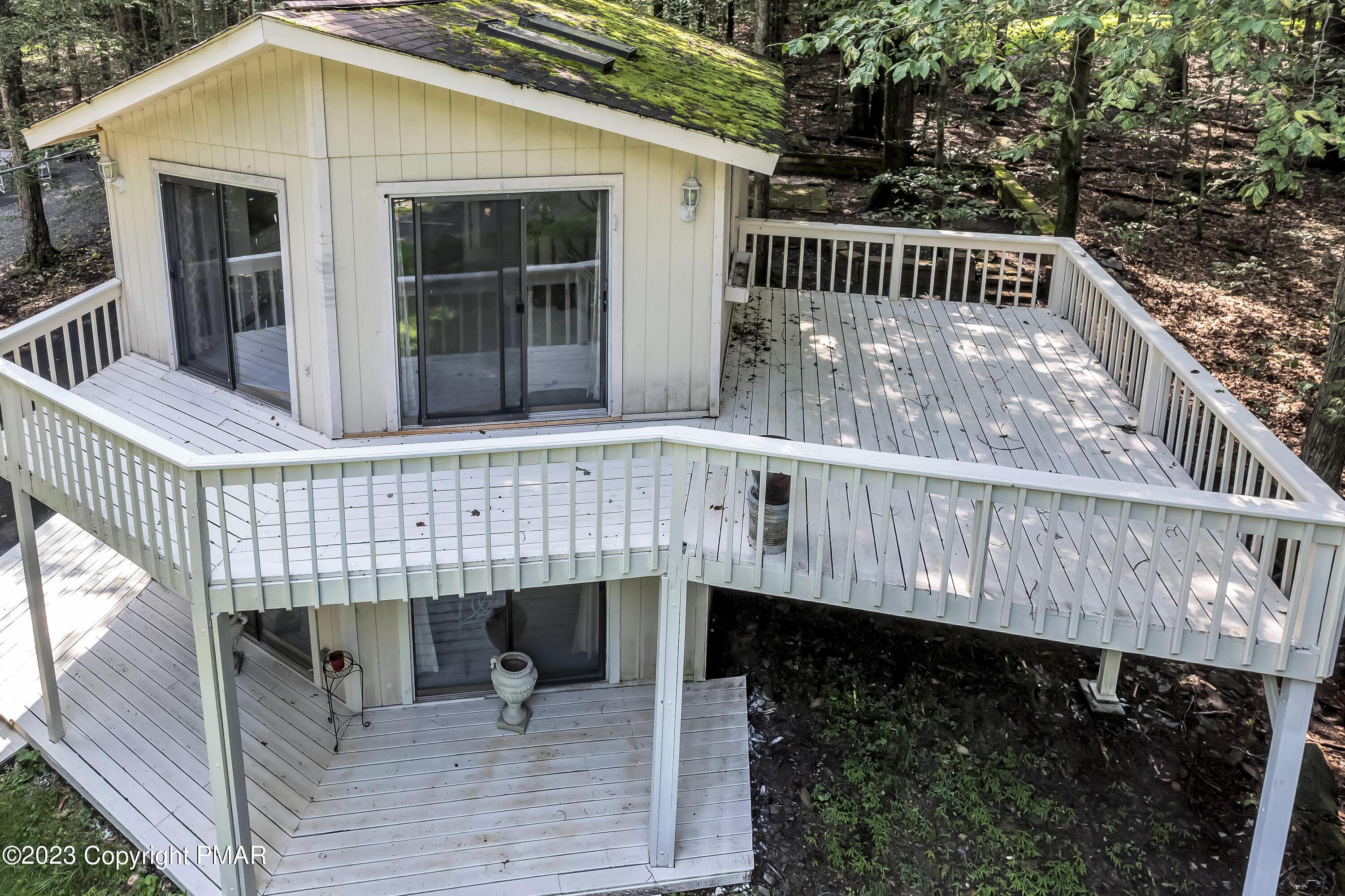 136 Netcong Circle, Pocono Lake, PA - lhrmls-02141762 - LakeHomes.com
