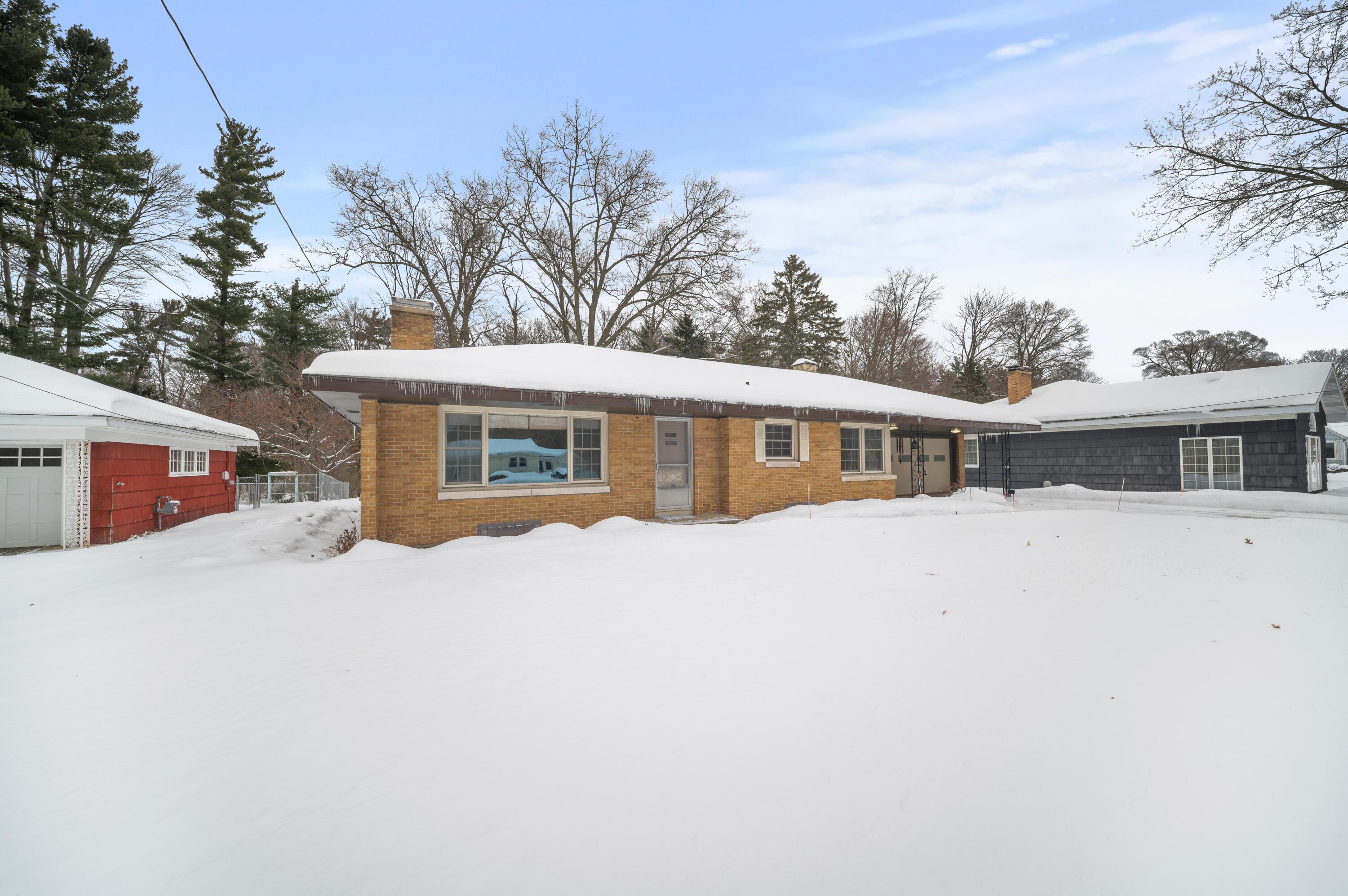 896 W Hile Road, Norton Shores City, MI - lhrmls-03687460 - LakeHomes.com