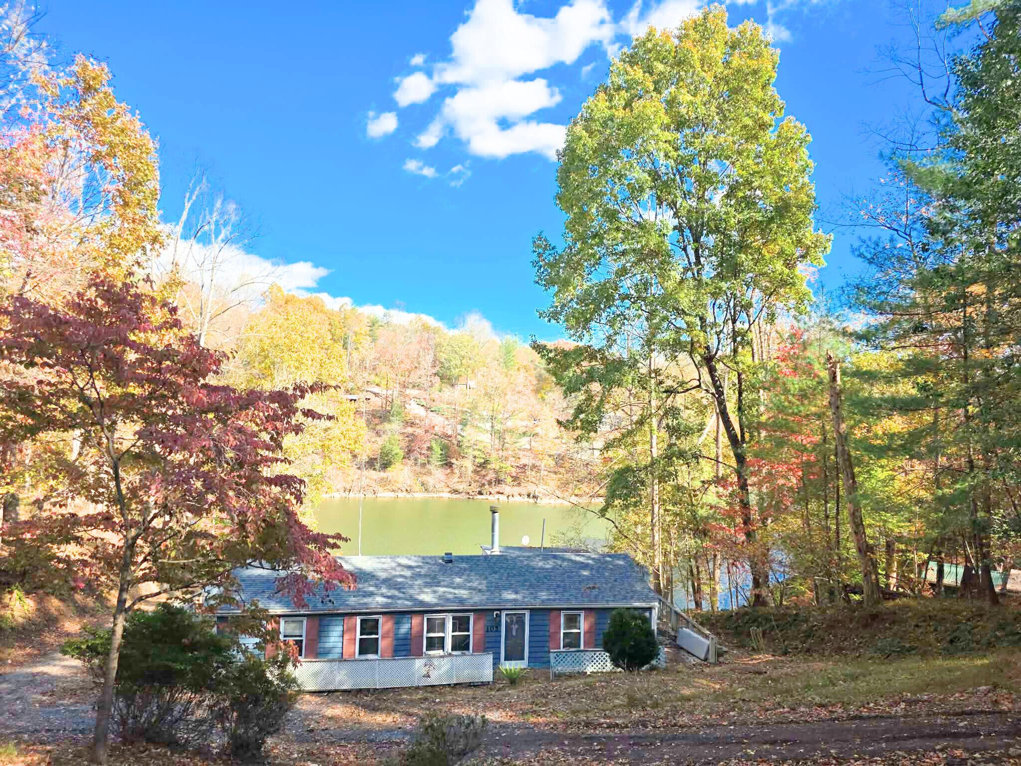105 Buck CT, Goodview, VA - lhrmls-03579479 - LakeHomes.com