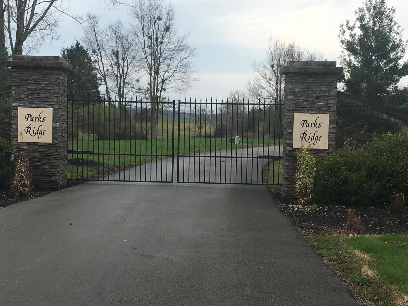 118 Parks Ridge Subdivision, Russell Springs, KY - lhrmls-00895969 ...