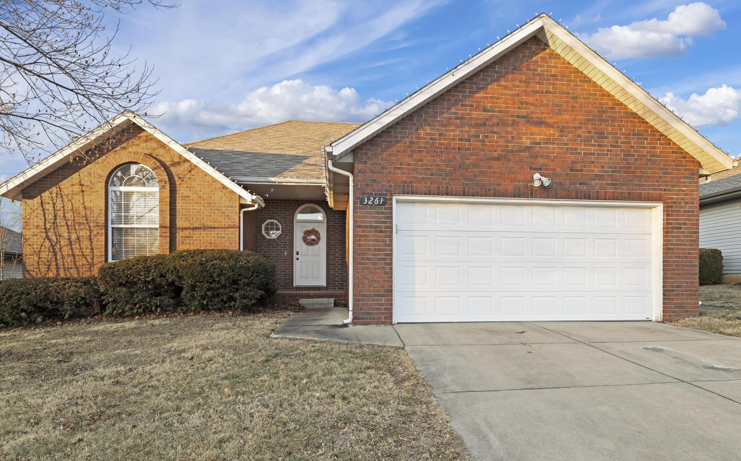 3261 East Lark Street, Springfield, MO - lhrmls-02011542 - LakeHomes.com