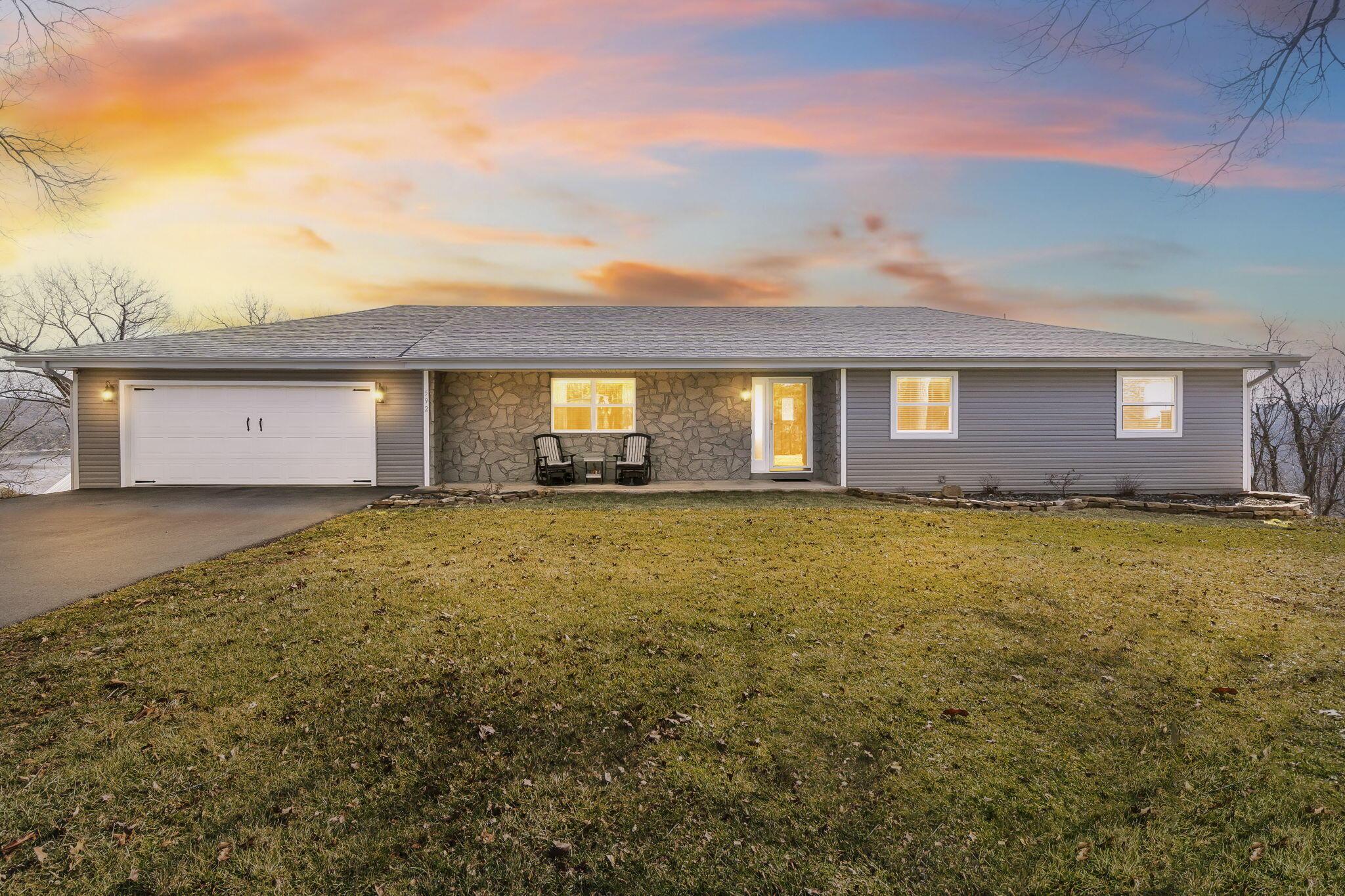 592 Shady Maple Road, Blue Eye, MO - lhrmls-01997203 - LakeHomes.com