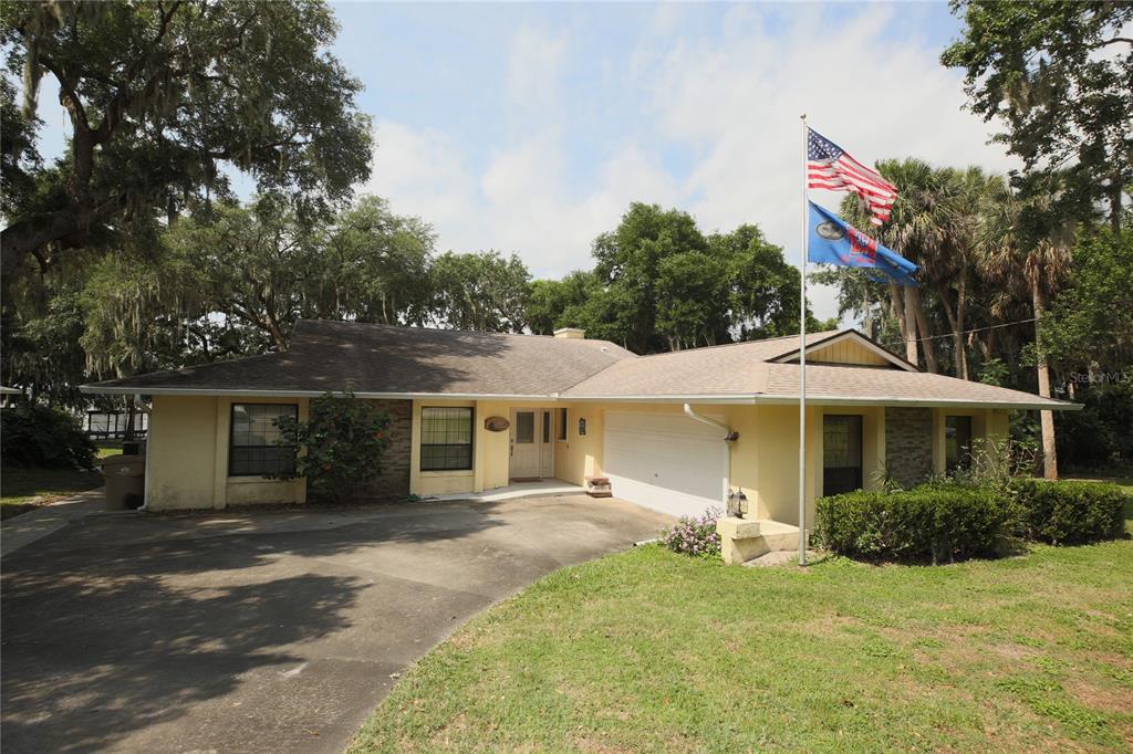 34145 PICCIOLA ROAD, FRUITLAND PARK, FL - lhrmls-00940066 - LakeHomes.com