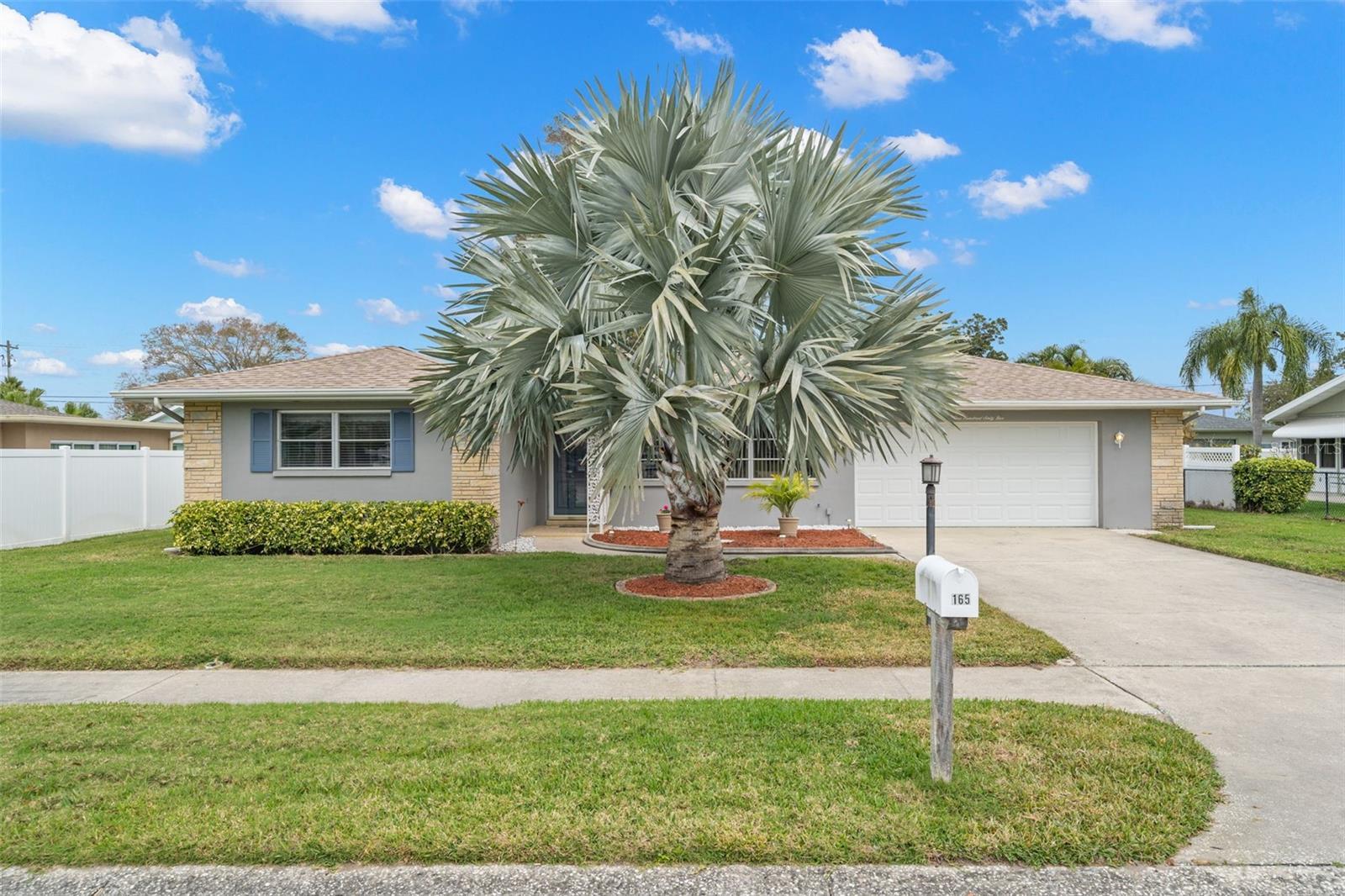 165 SUNSHINE DRIVE, PALM HARBOR, FL - lhrmls-02016194 - LakeHomes.com