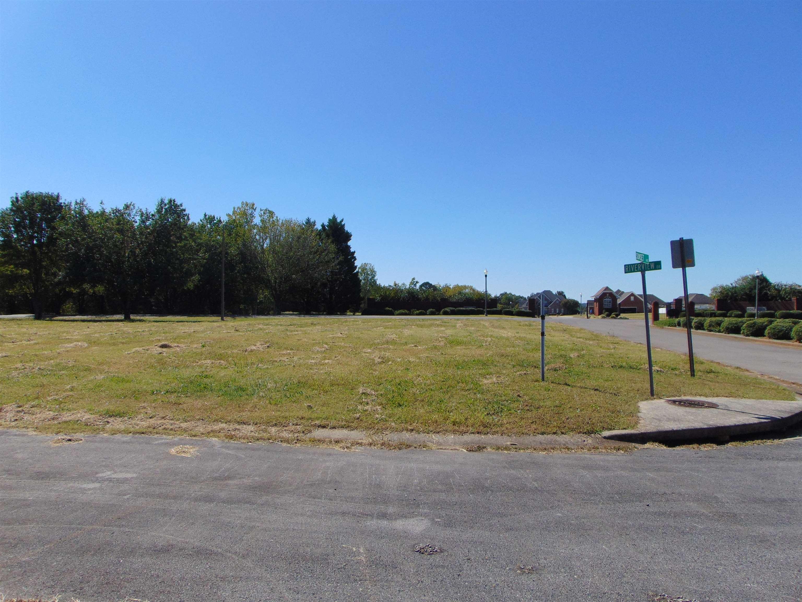 16 Riverview Dr, Sheffield, AL - lhrmls-01361810 - LakeHomes.com