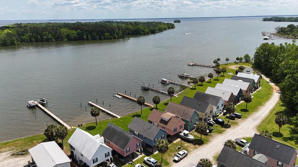1049 Island Court, Summerton, SC - lhrmls-02944672 - LakeHomes.com