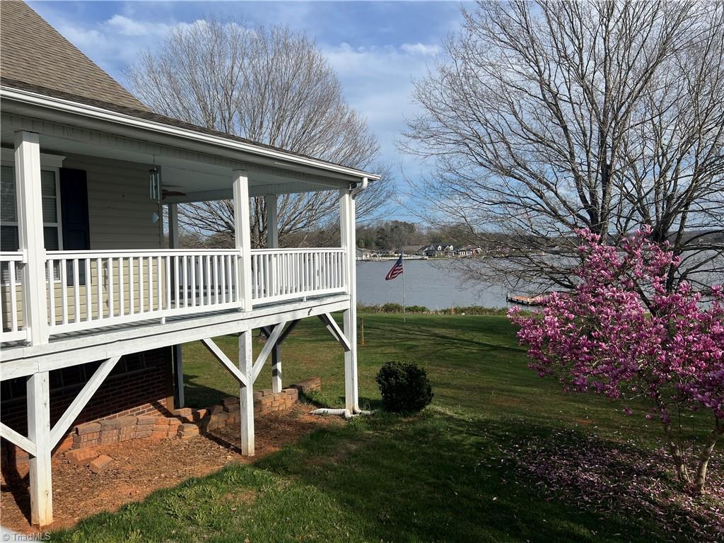 261 Cleveland Drive, Lexington, NC - lhrmls-02080919 - LakeHomes.com
