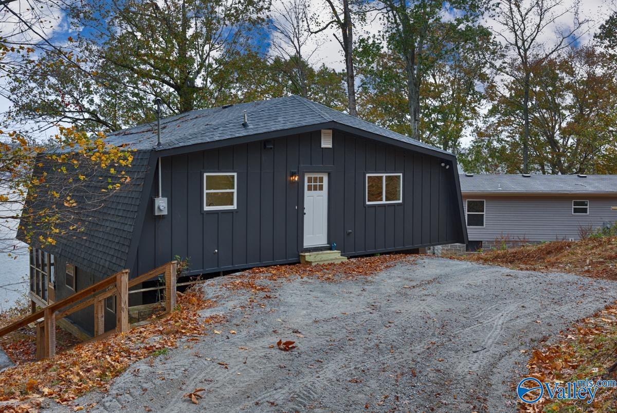 18541 Bream Bluff Drive, Athens, AL - lhrmls-01880136 - LakeHomes.com